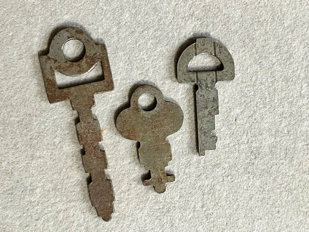 3 CT Antique Keys Vintage Collectible Keys - Etsy