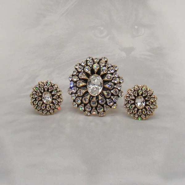 Butler Brooch - Etsy