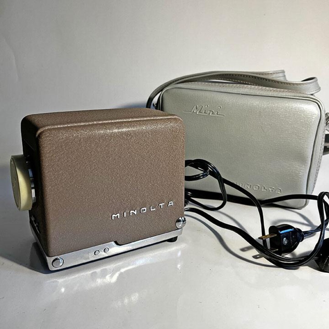 Mini Projector by Minolta 1950's - Etsy