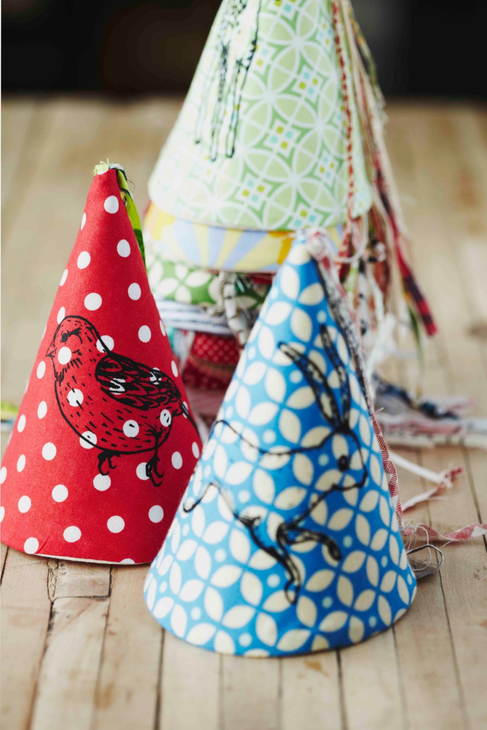 Fabric Party Hat With Bear Print /// Chapeau De Fête En Tissu Avec ...