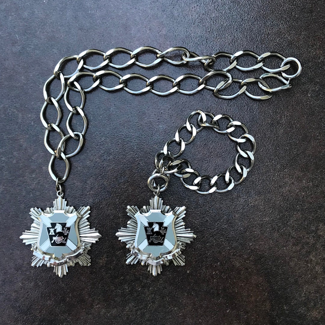 Vintage Coat of Arms Heraldic Stainless Steel Enamel Pendant Necklace ...