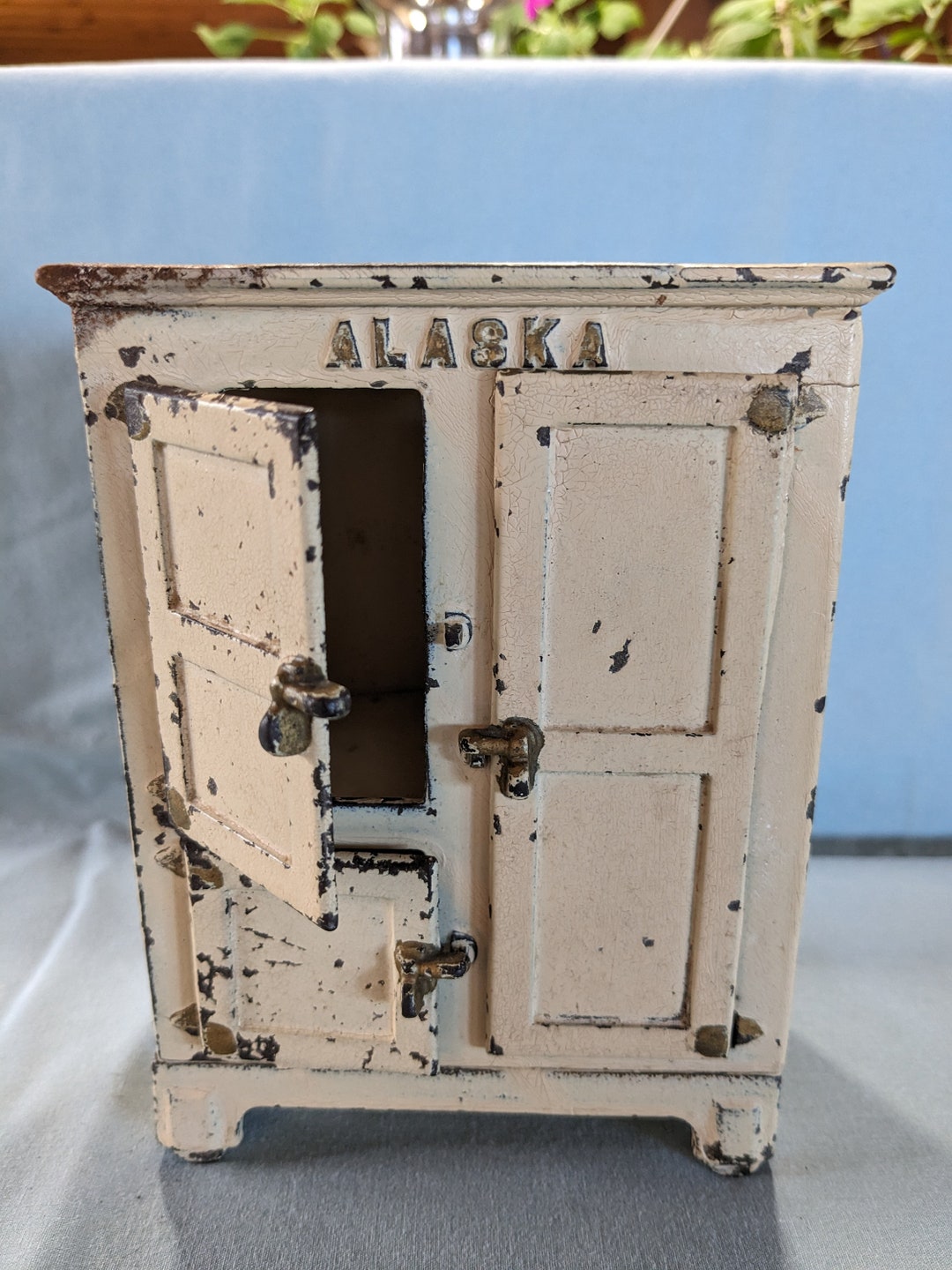 Hubley Alaska Ice Box Cast Iron Miniature - 1920s Miniature - Includes ...