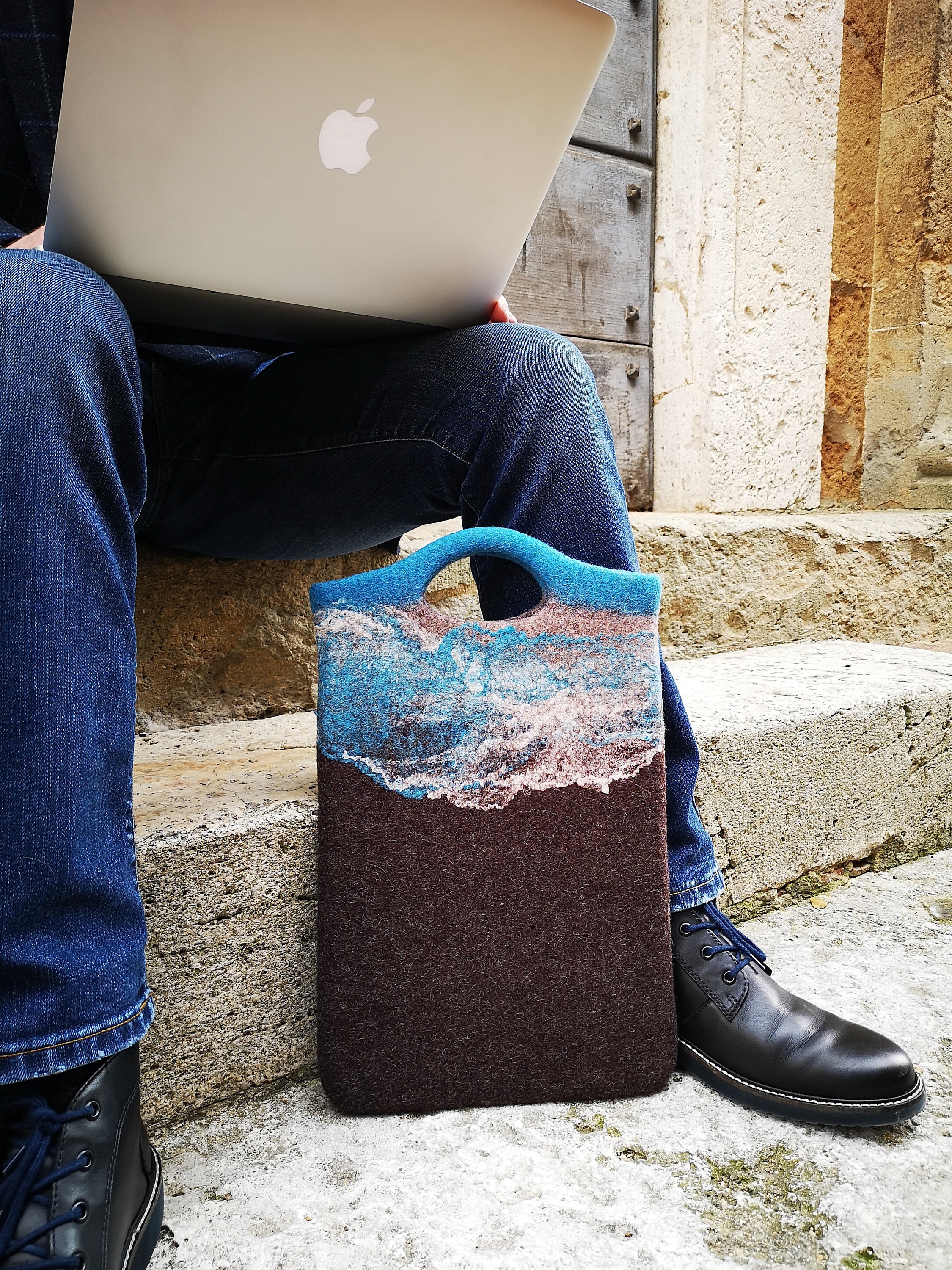 Bespoke Hand Felted Laptop Sleeve With Top Handle. Felt Laptop Bag MADE ...
