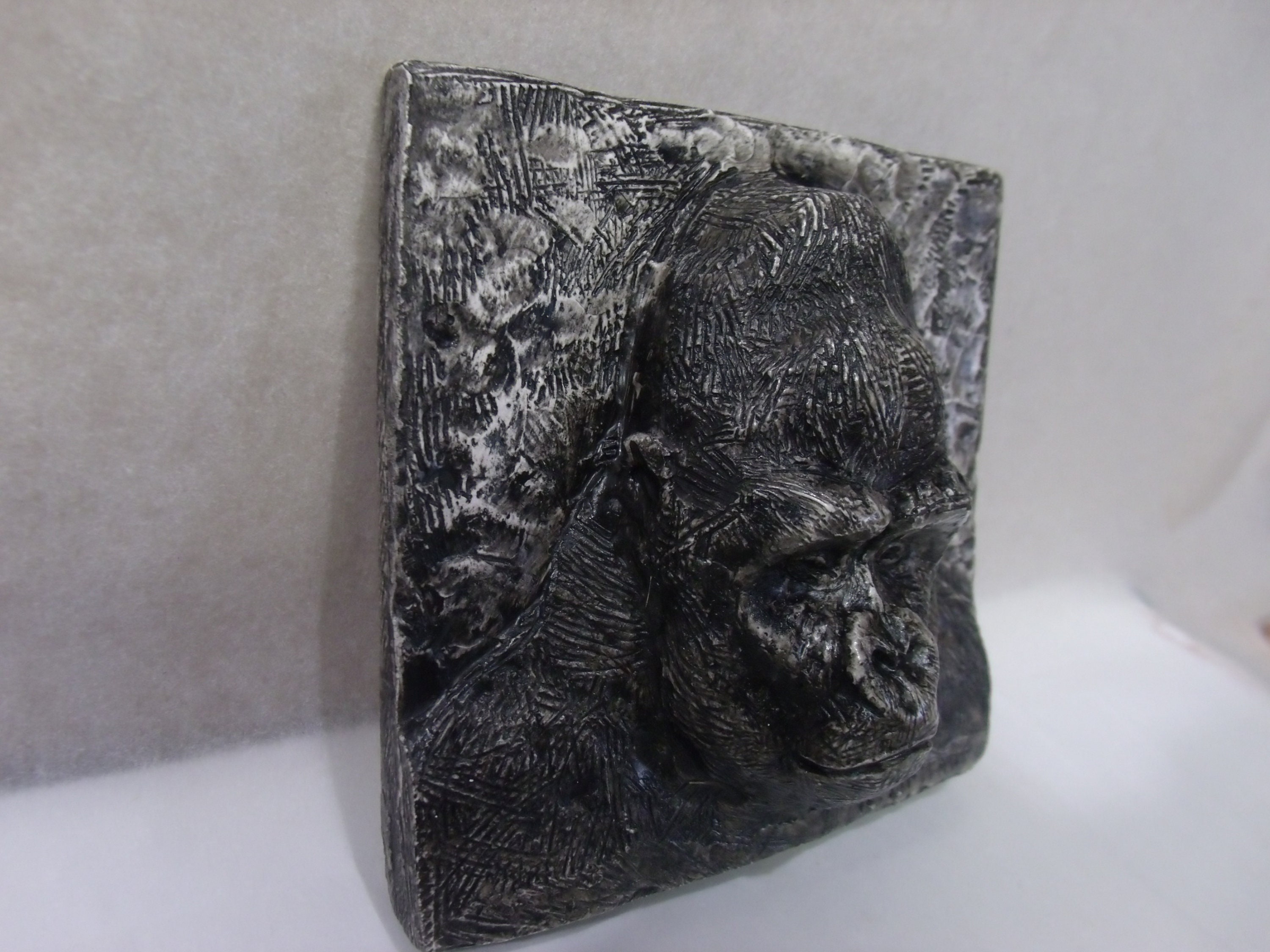 Art Tile, Gorilla, Bas Relief, 4 X 4 Hydrostone - Etsy