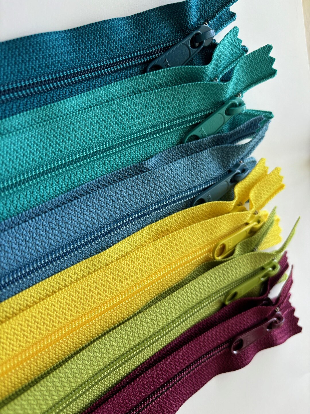 14 Inch Handbag Zippers, Long Pull, Twelve Pcs, 2 Each Maroon, Teal ...