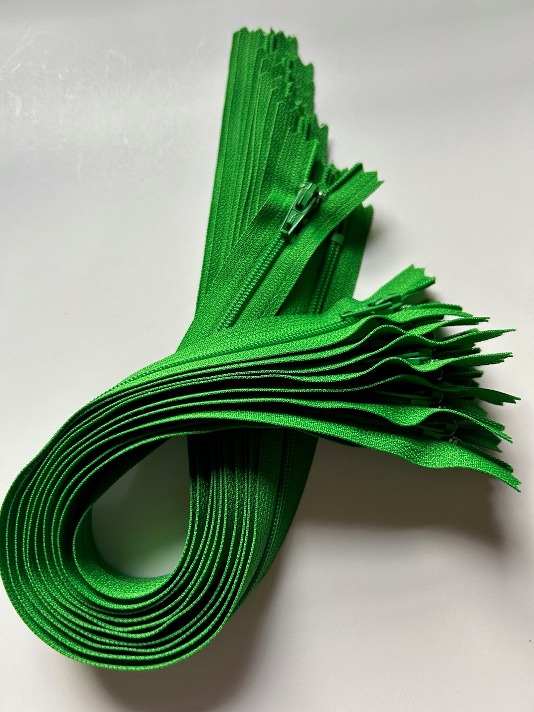 14 Inch Dublin Green Zippers, YKK Brand, 10 Pcs, All-purpose Dress ...