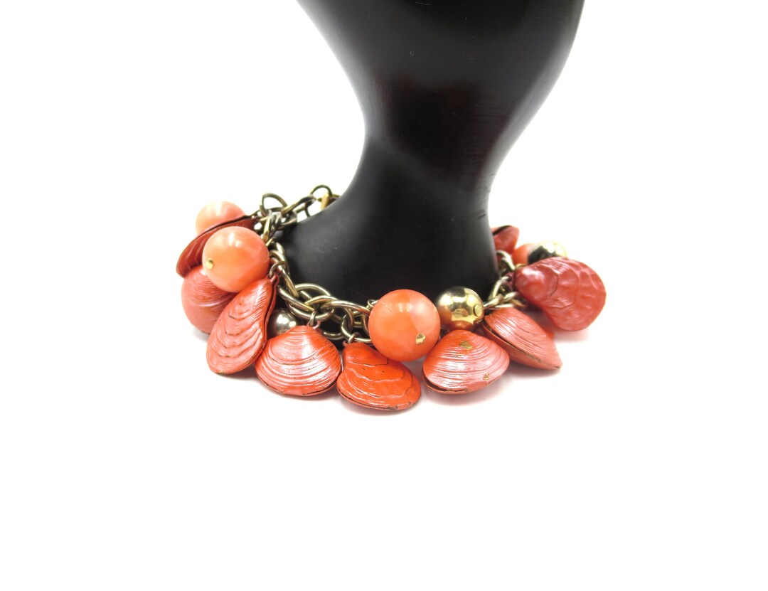 Vintage Gold Tone Peach Pink Metal Clam / Seashell Plastic Beaded Beach ...