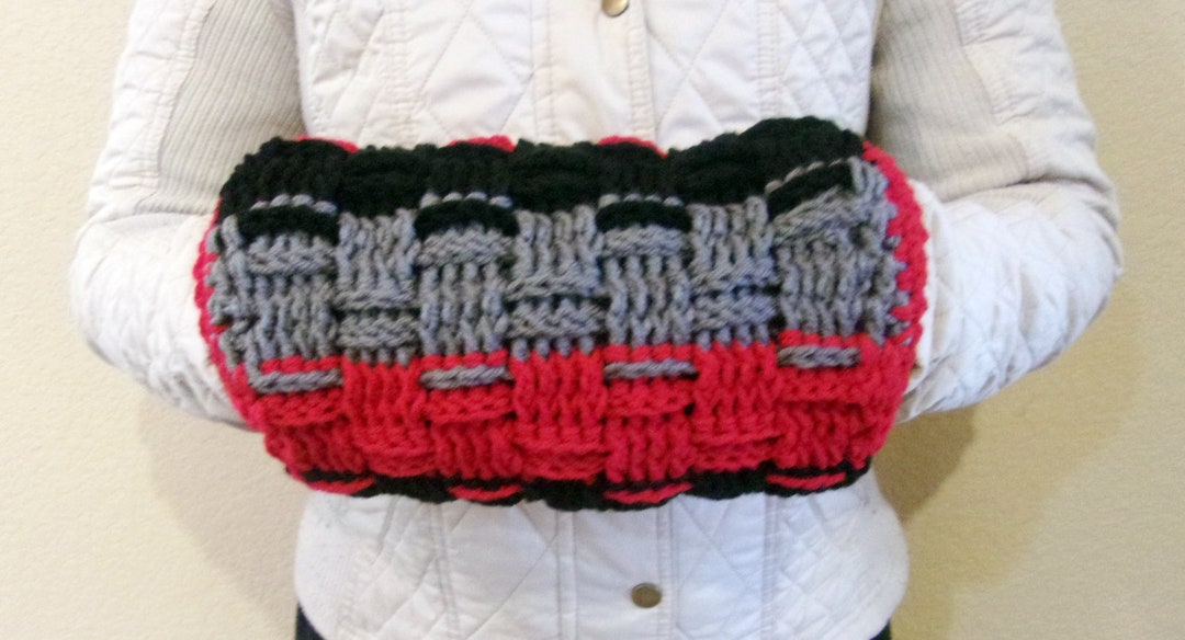PATTERN: Reversible Crochet Basket Weave Hand Muff, Reversible Hand ...