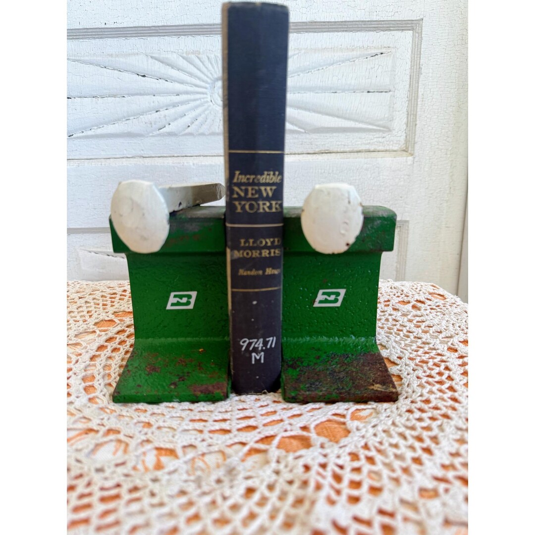 Vintage 50's Rail Road Track & Spike Bookends Burlington RR Green - Etsy