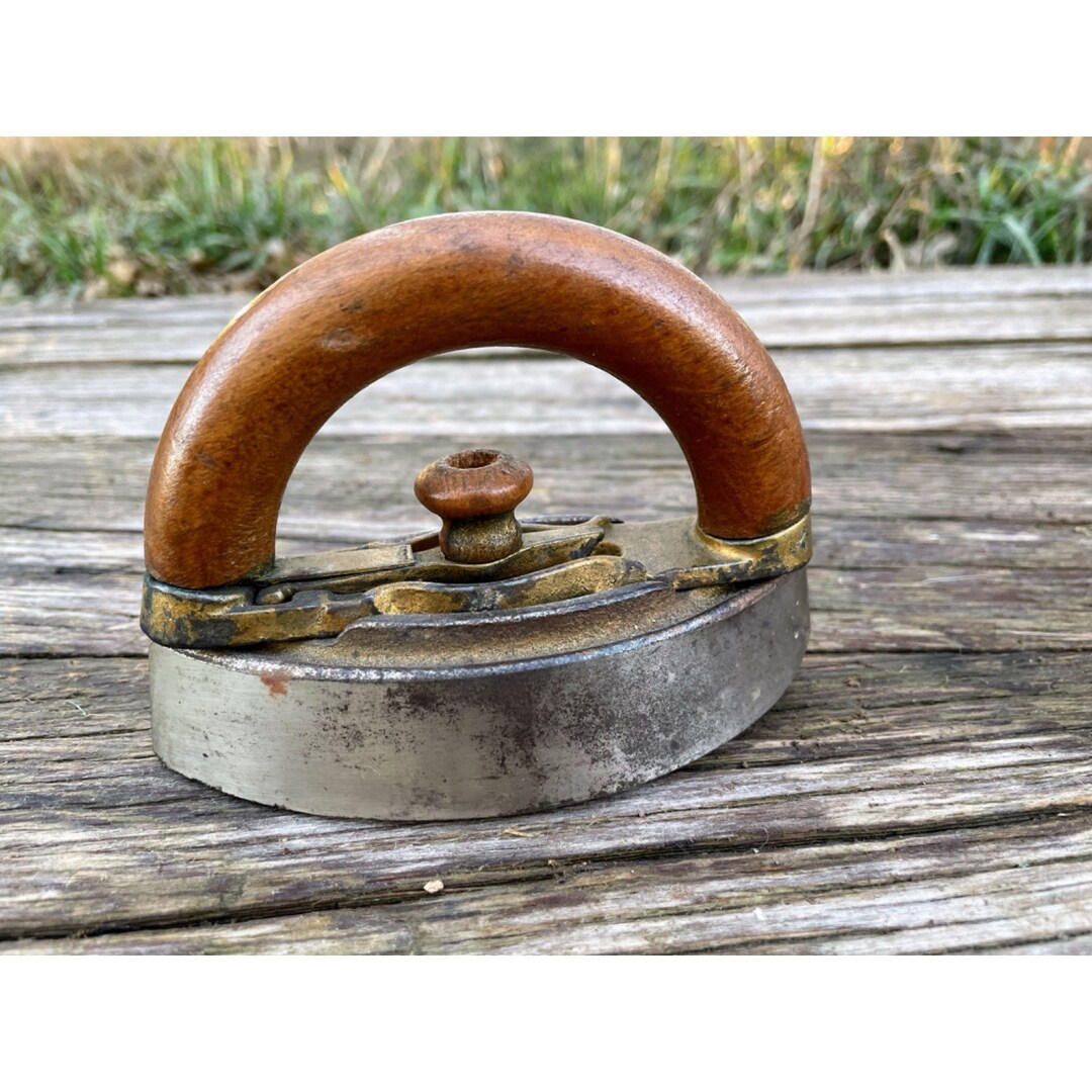 Antique Small SAD Iron Curved Wood Handle Primitive Farmhouse Decor - Etsy