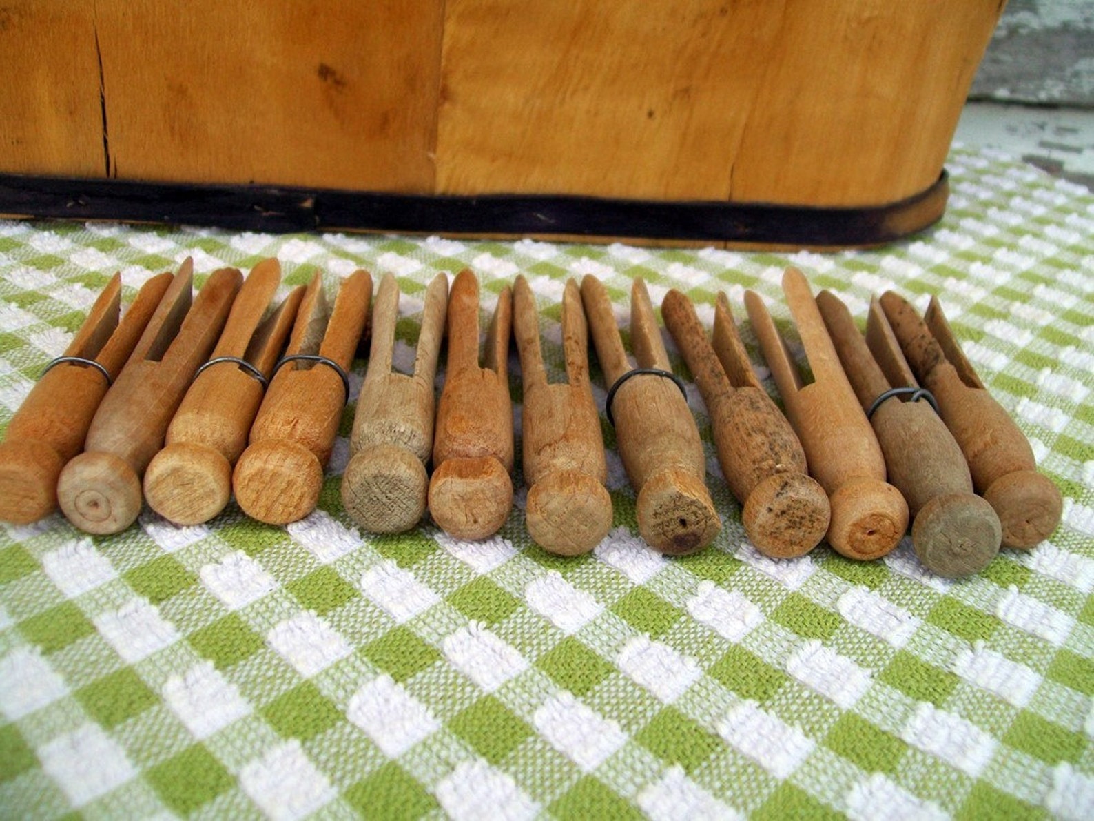 Antique Primitive Clothes Pins 1 Dozen Farmhouse - Etsy