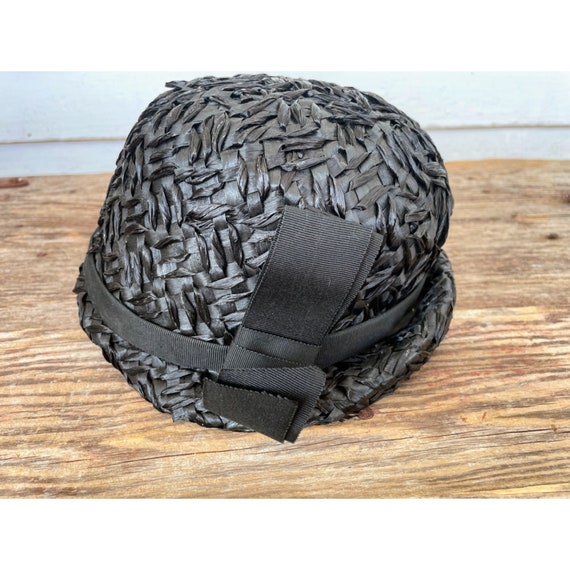 Vintage 1960s Black Raffia Straw Raffia Cloche' Women… - Gem