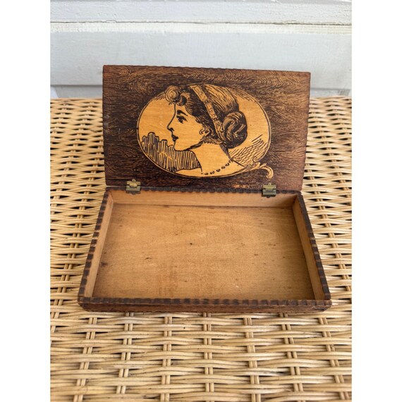 Antique 1910s Flemish Art Pyrography Box Art Nouveau … - Gem