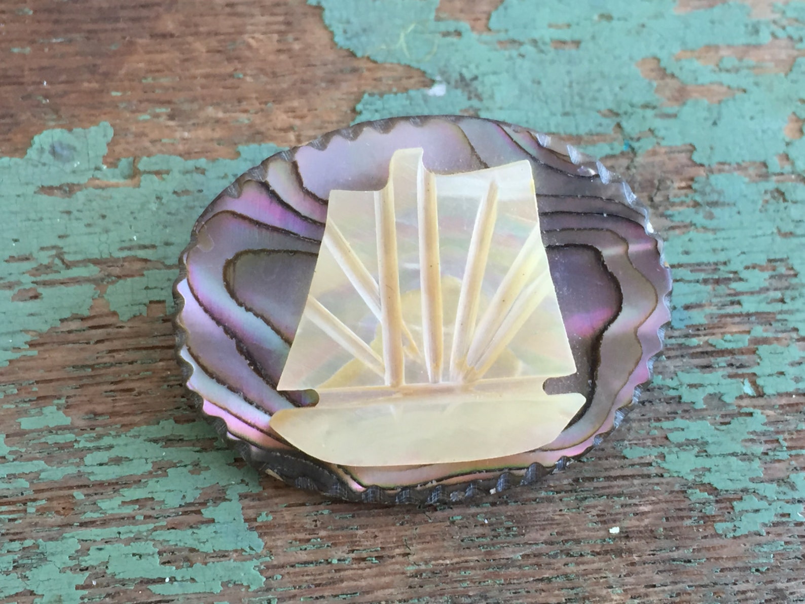 Vintage Brooch Abalone Shell and Mother of Pearl With Carved - Etsy