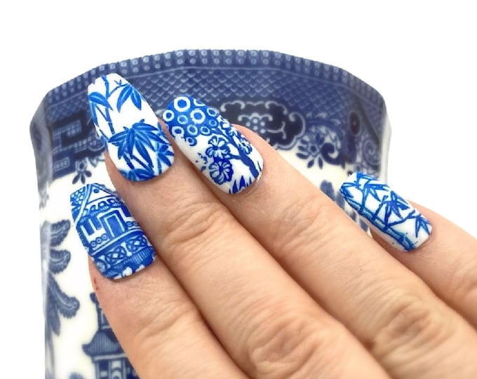 Pair 18th Century Caughley Blue White Porcelain Tea Bowl Willow Pagoda ...