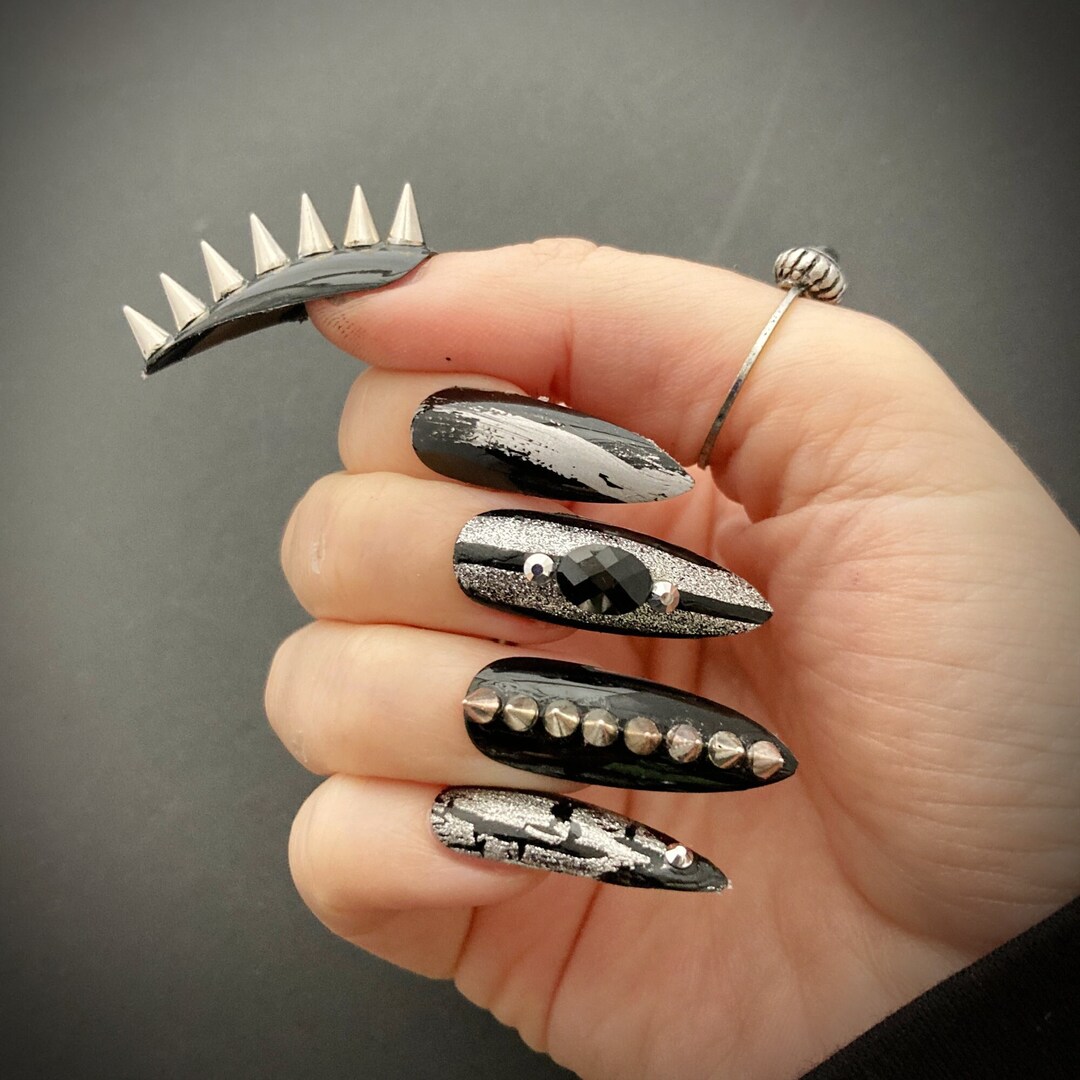 Extra Long Spiked Stiletto Press on Nails Black and Silver Fake Nails ...