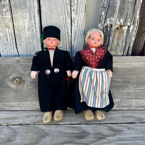 SALE Pair of 2 Vintage 1940s Walking Dutch Dolls Composition N Wood - Etsy