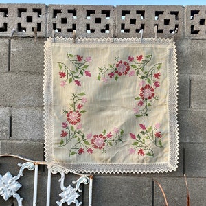 Vintage Tea Tablecloth Cream Linen Lace Trim With Hand Embroidery 31 ...