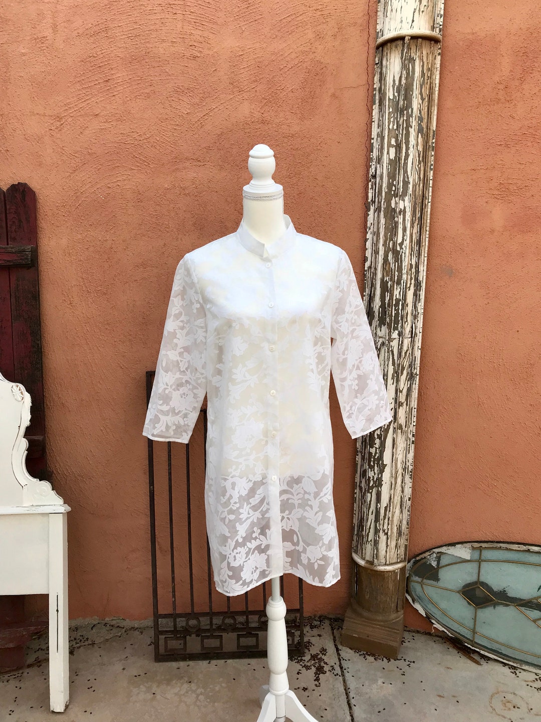 Vintage Sheer White Floral Fabric Buttoned Tunic Top by UNITS Size PL ...