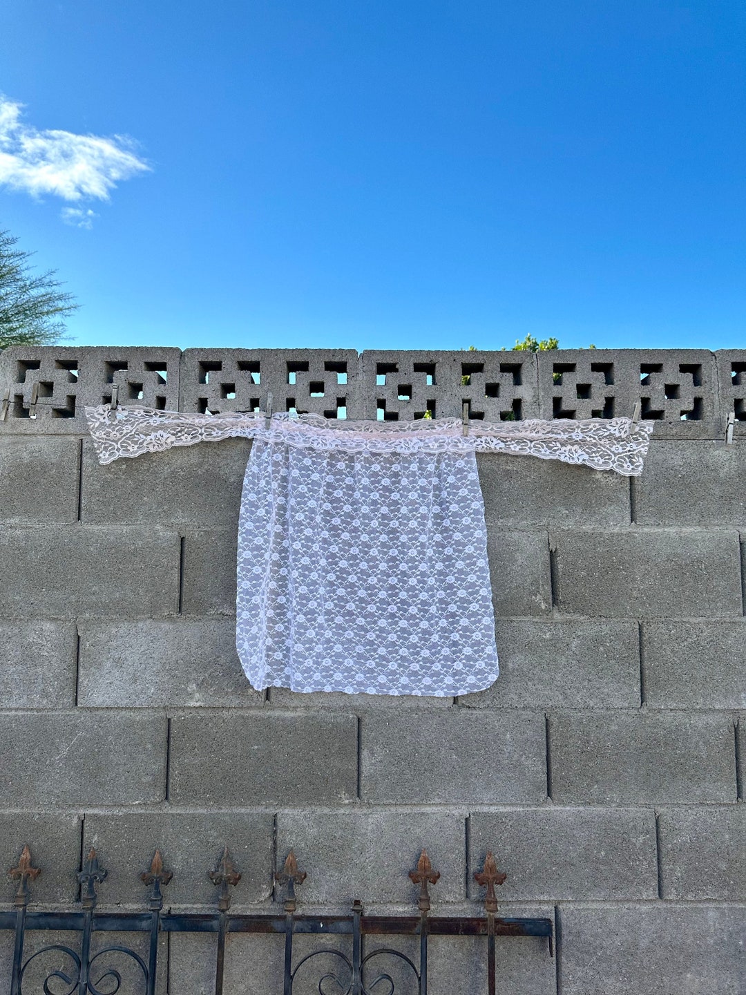 70s Vintage White Lace Half Apron Pink Accents Hostess Holiday Baking ...