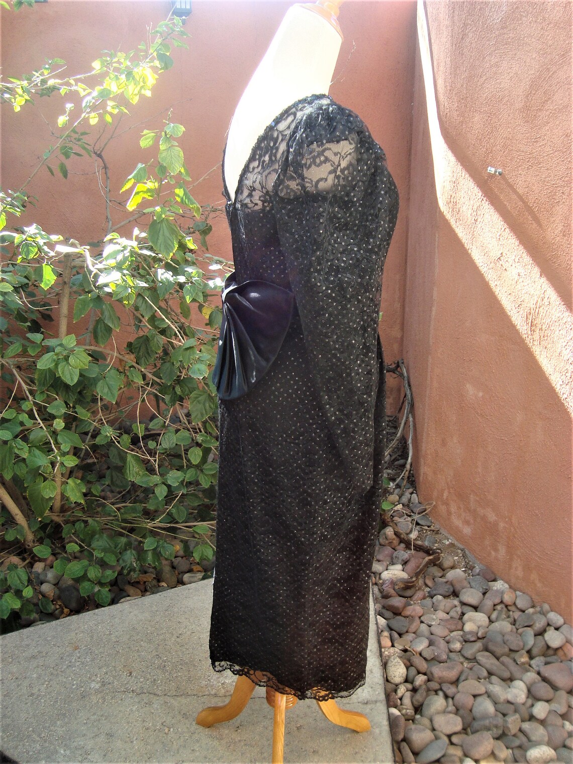 Vintage 80s Black Sparkle Lace Dress Big Bow on Back Size 9/10 by JS ...