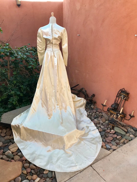 1940s Ivory Liquid Satin Wedding Gown With Train Long… - Gem