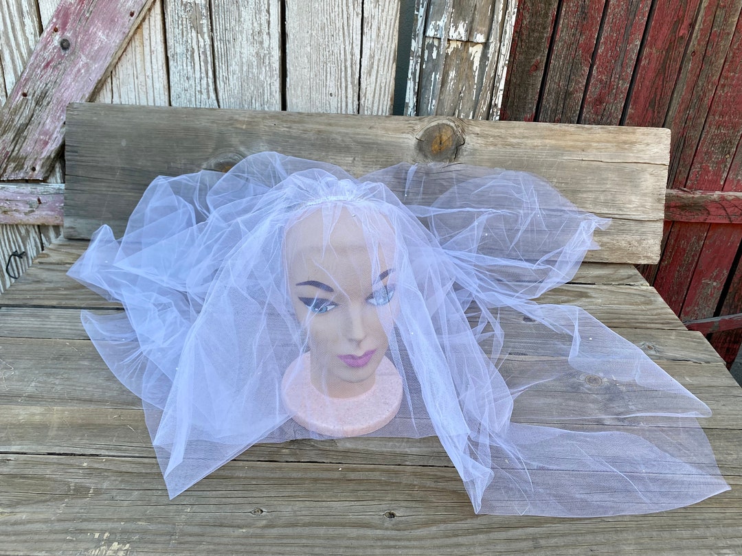 80s Vintage White 2 Tier Hip Length Wedding Veil Rhinestone Accents - Etsy