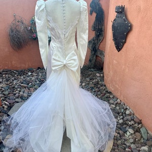 80s Vintage Candlelight White Satin Mermaid Wedding Gown With Veil Size ...