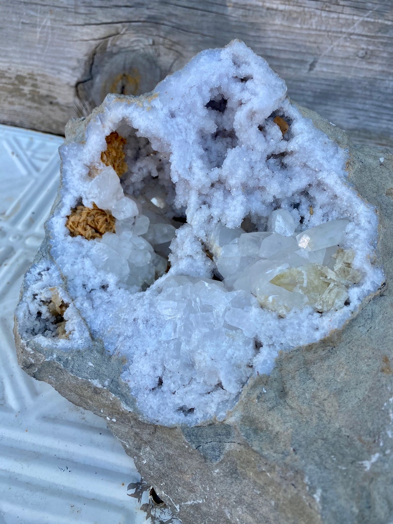 Large White Rock Quartz Crystal Geode Specimen Sculpture Rock Decor 11. ...