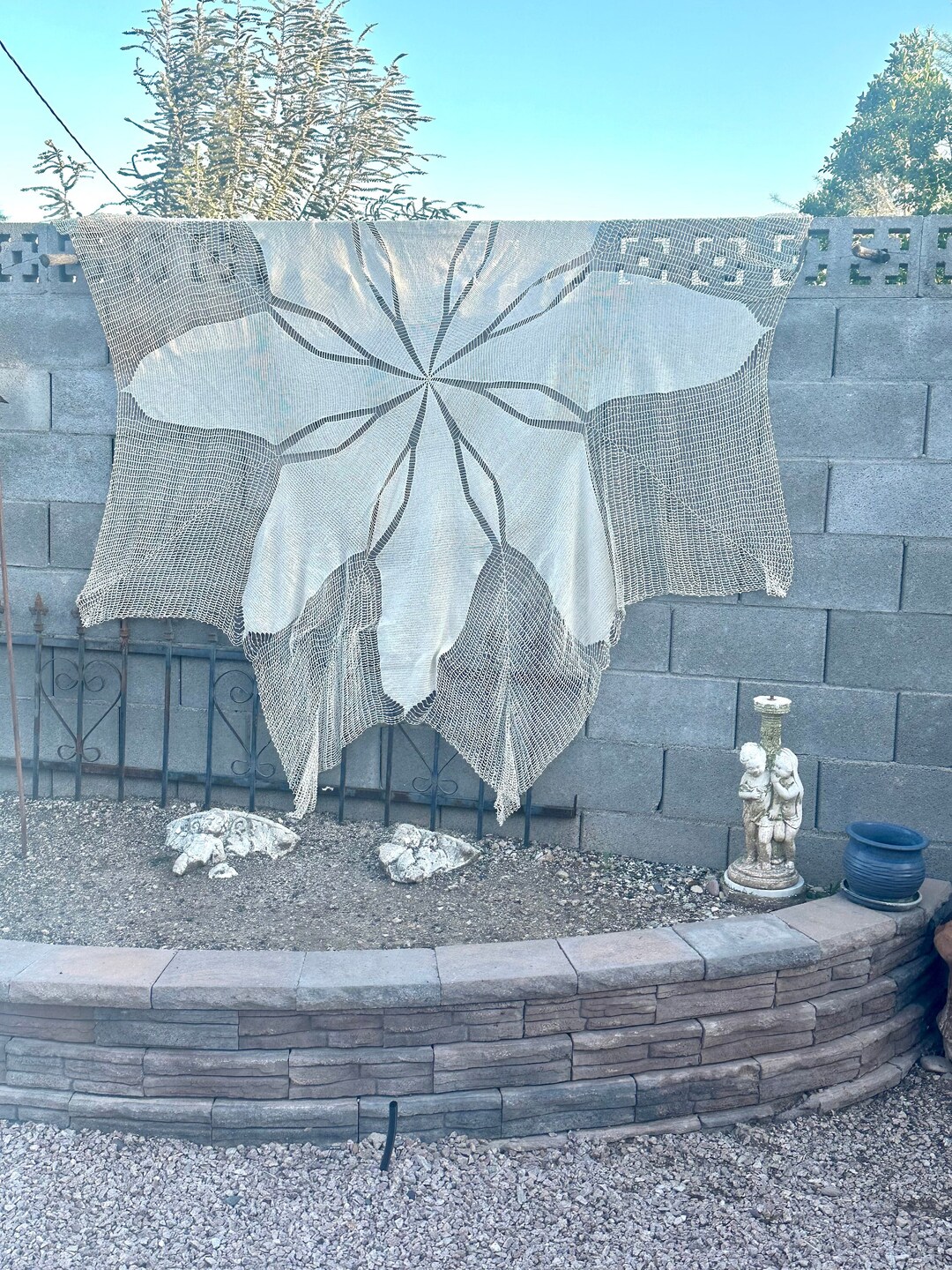 Antique Cobweb Star Ecru Hand Crochet Round Tablecloth 108" at Longest ...