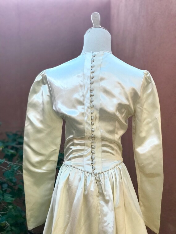 1940s Ivory Liquid Satin Wedding Gown With Train Long… - Gem
