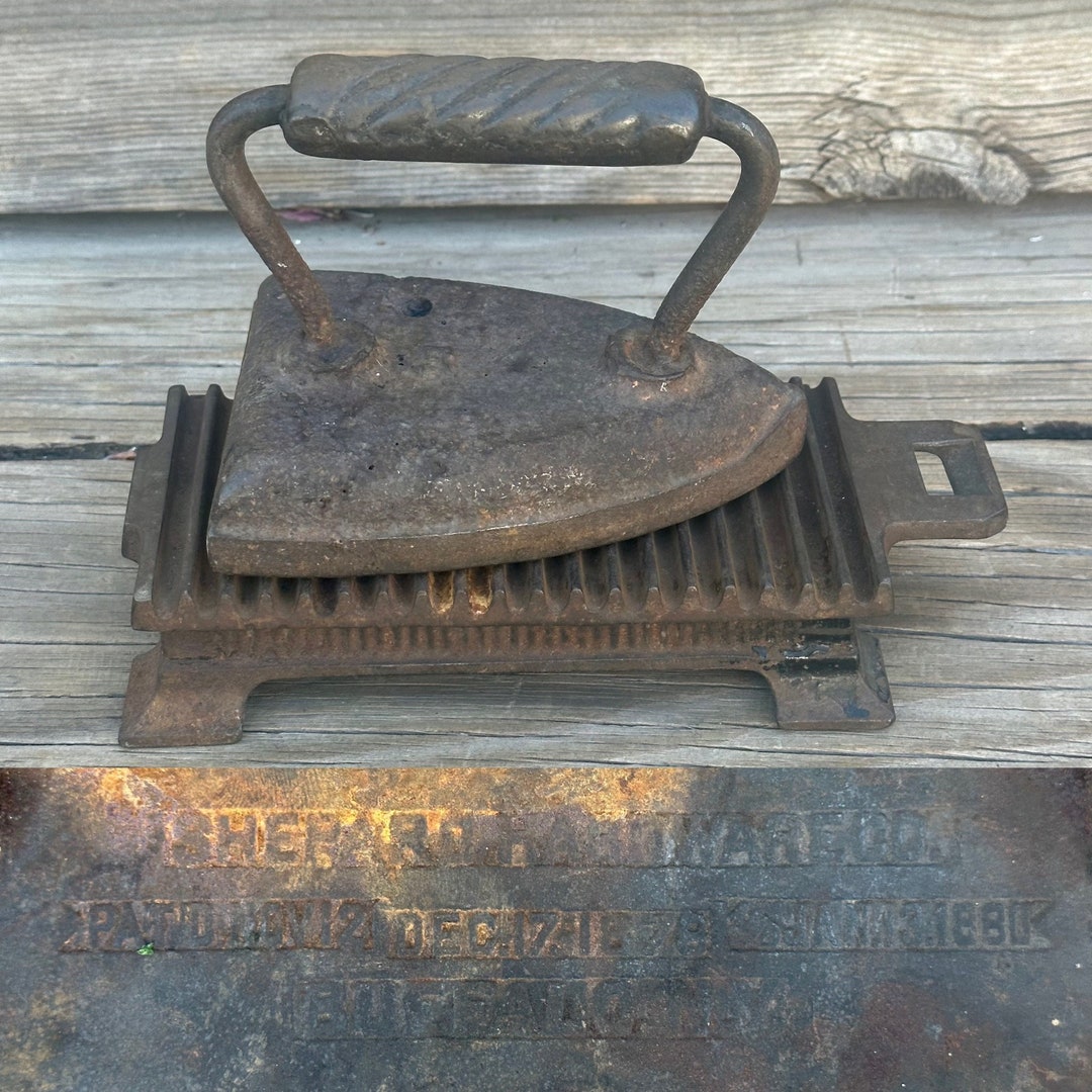Antique Sad Iron With 2 Piece 1878 Cast Iron Pleater Shepard Hardware ...
