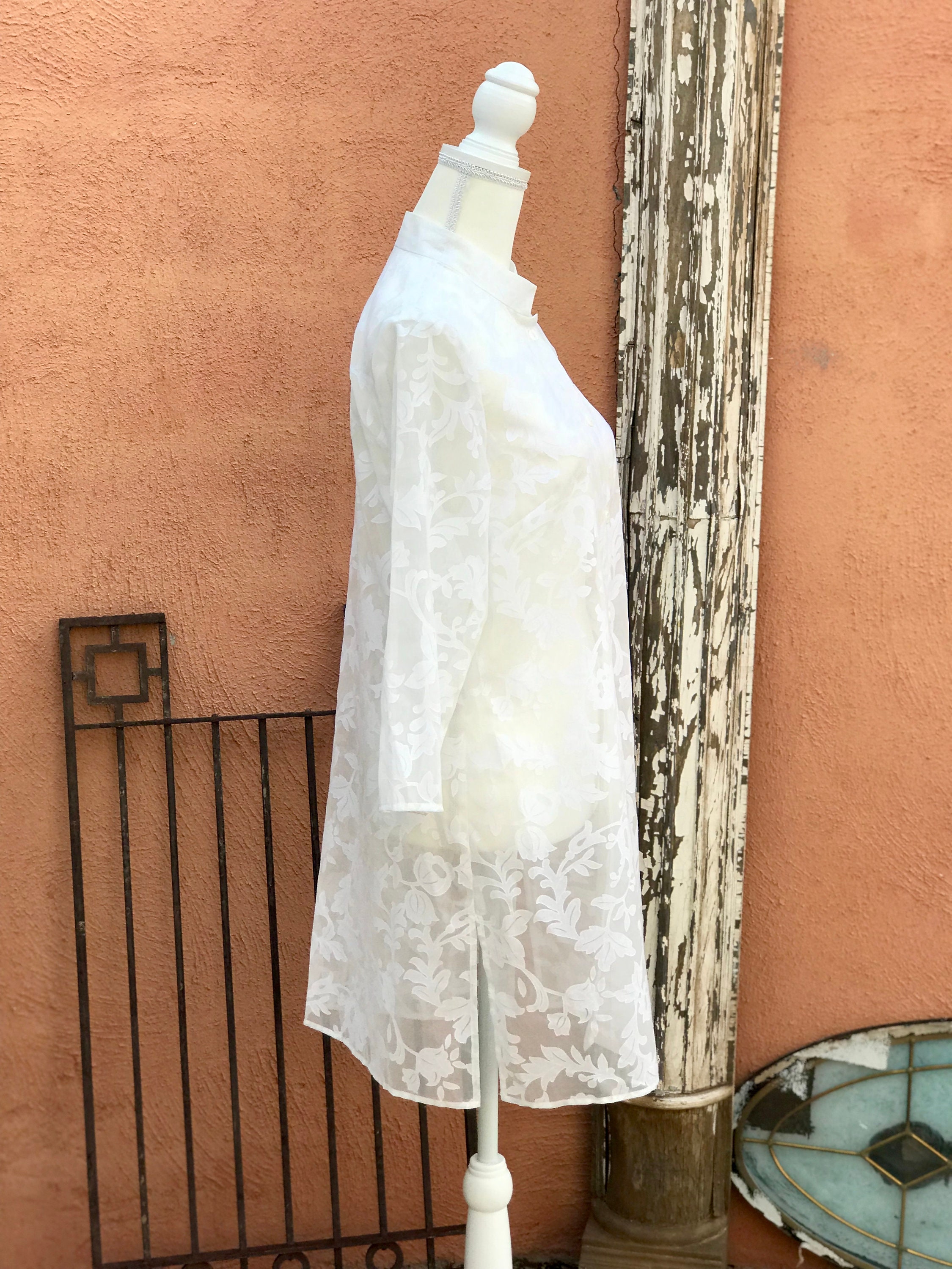 Vintage Sheer White Floral Fabric Buttoned Tunic Top by UNITS Size PL ...