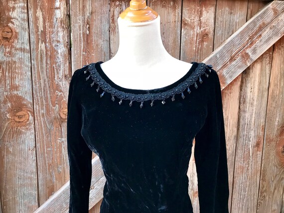 1960s Black Velvet Wriggle Dress Black Diamond Lace C… - Gem
