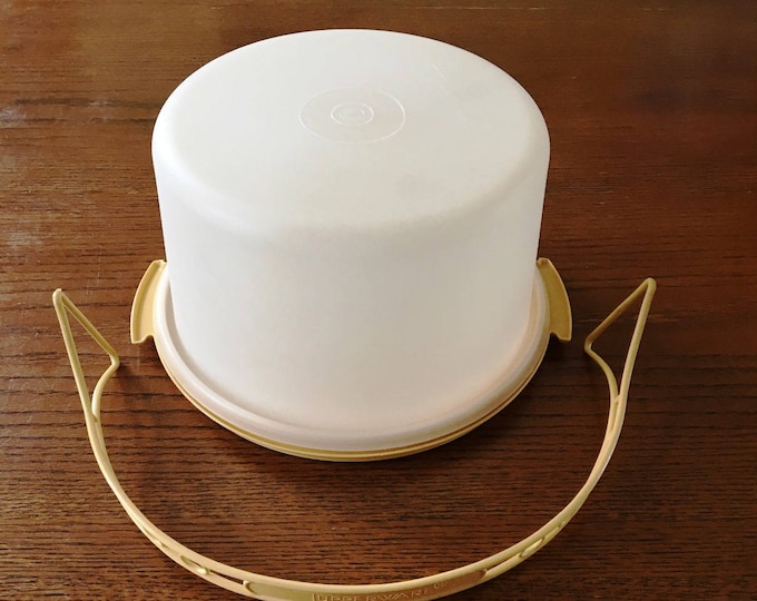 Vintage Tupperware Cake Taker Carrier With Harvest Gold Base and ...