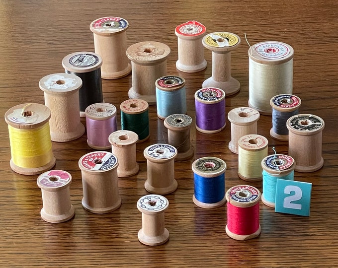 2 20 Vintage Thread Spools With and Without Thread Wooden Spools Sewing ...