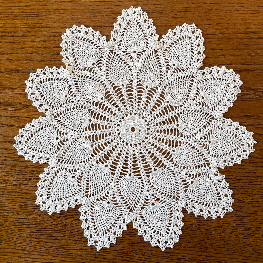 Vintage White 20 Inch Pineapple Doily Shabby Chic Rustic Farmhouse ...