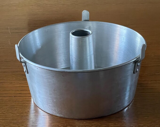 Comet Angel Food Cake Pan -tube Pan or Bunt Pan - Removable Cone Insert ...