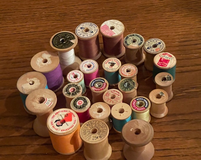 25 Vintage Thread Spools With and Without Thread Wooden Spools Sewing ...