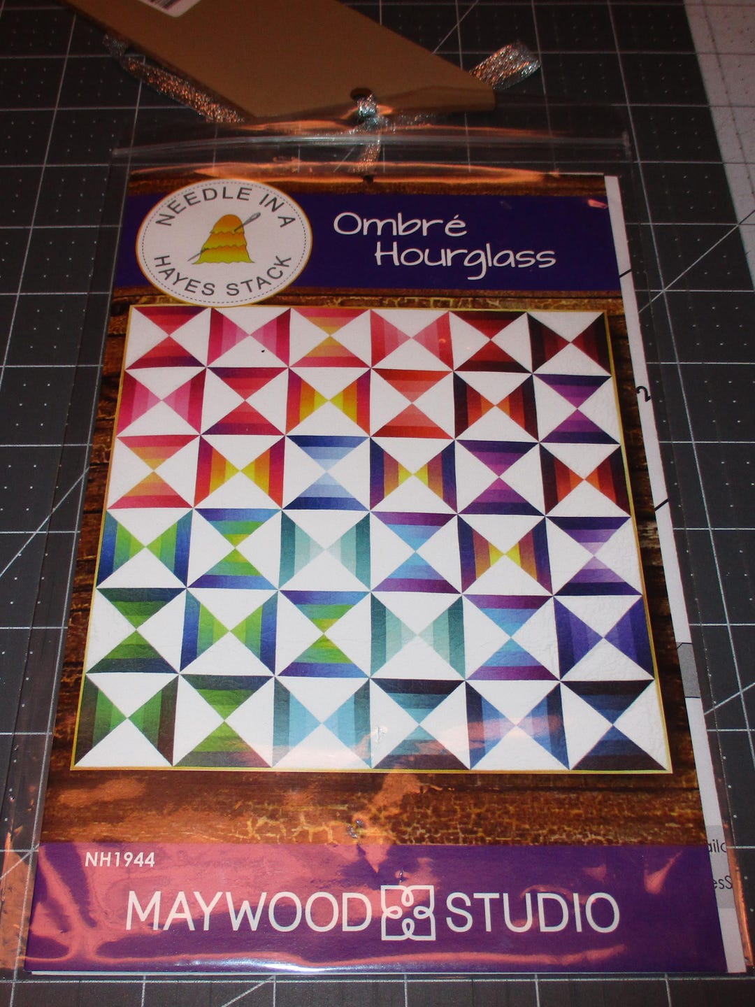Bargello Color Wheel. Tool Included. by Cheryl Phillips, Phillips Fiber ...