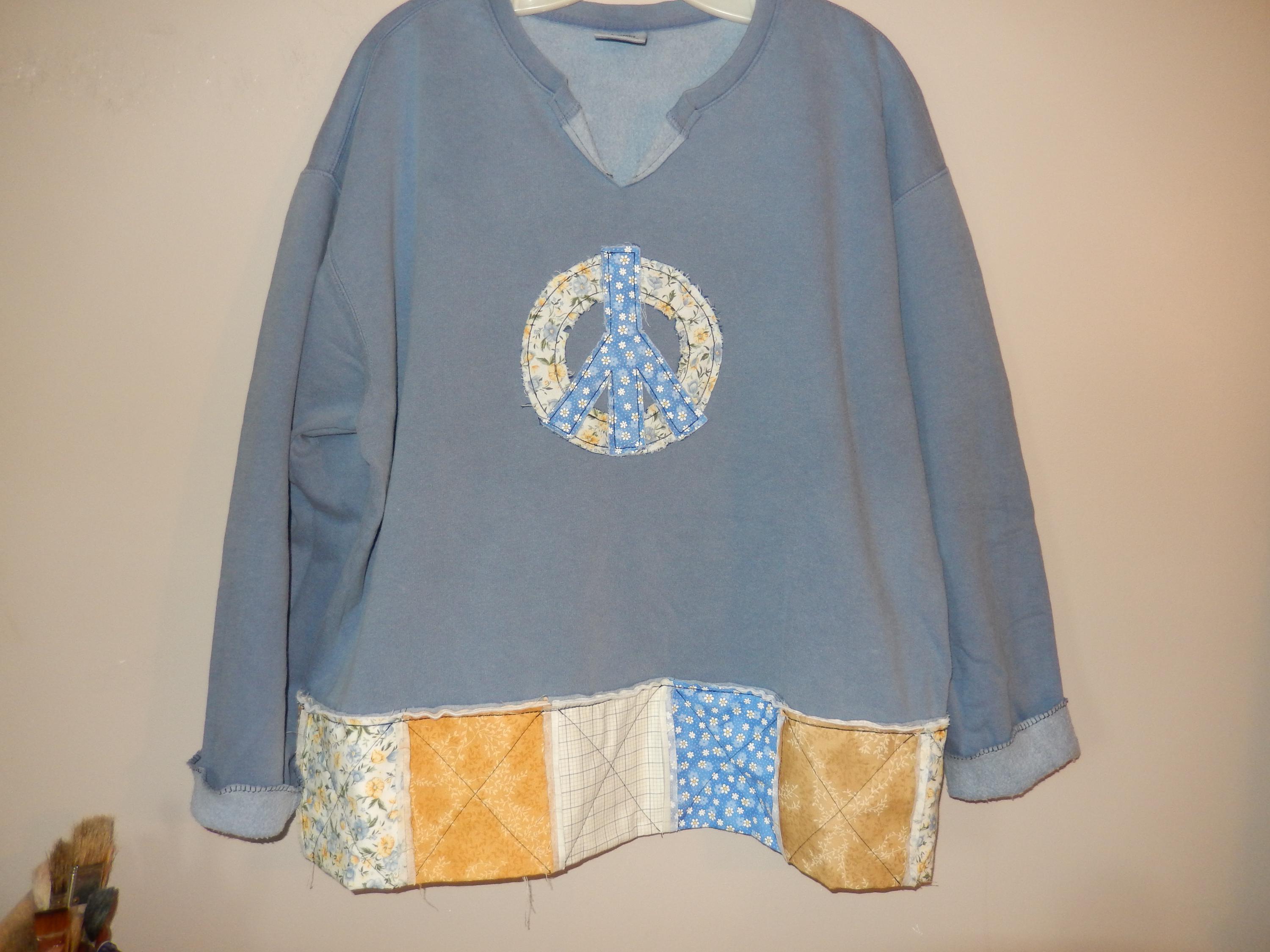 Women's LARGE Patchwork Peace Sign Sweatshirt: Blue Jean Blue V-neck - Etsy