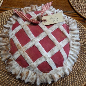 Primitive 9-inch Faux Cherry Pie: Grungy Food Decor - Etsy