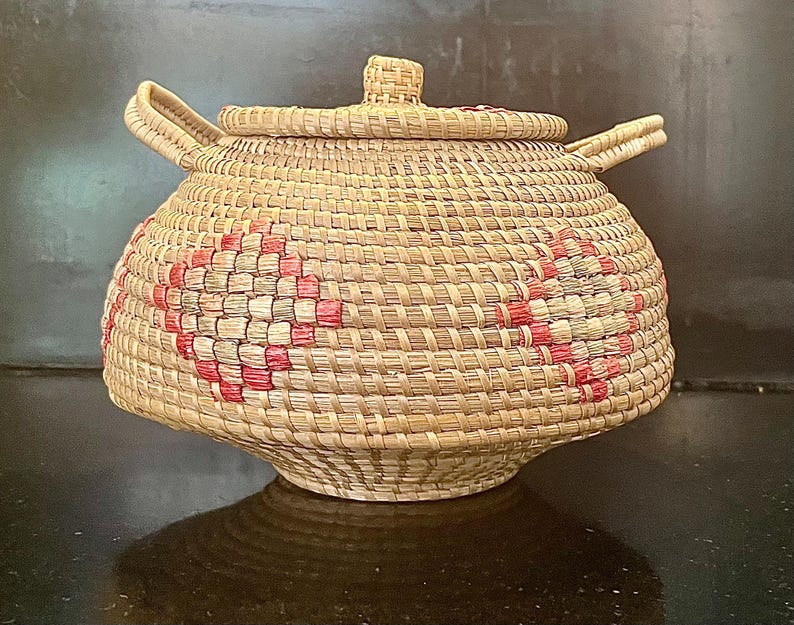 Sophisticated INDIGENOUS NATIVE AMERICAN Coiled Sweet/beach Grass ...