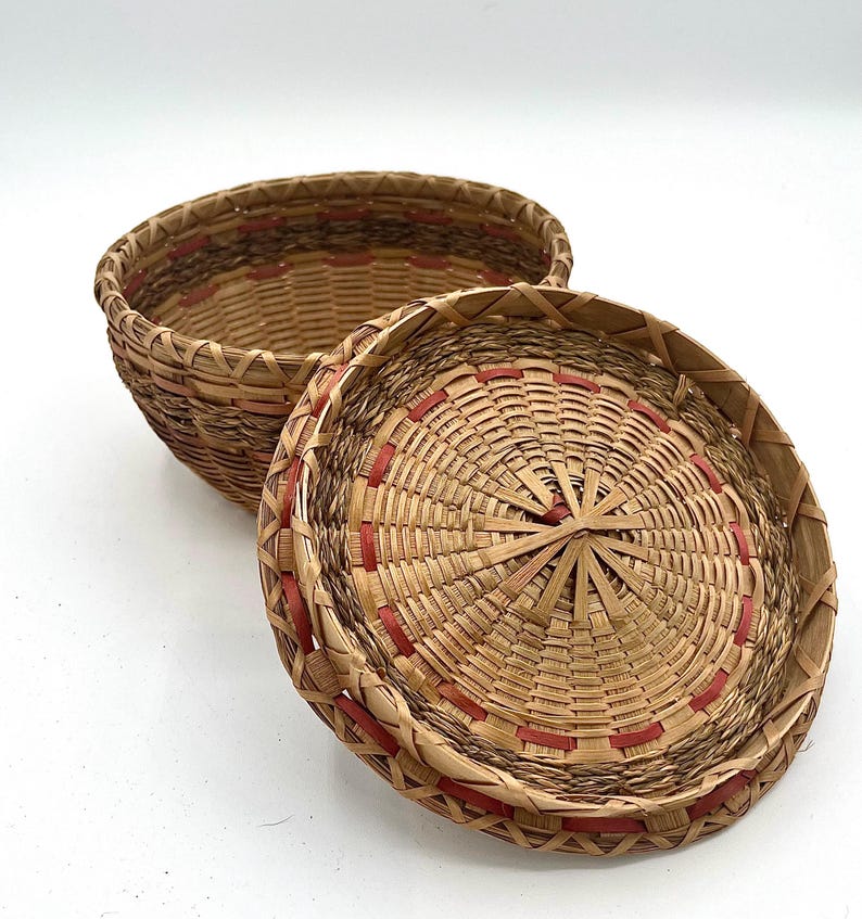 Handwoven SWEETGRASS INDIGENOUS-NATIVE American Lidded Trinket Basket ...