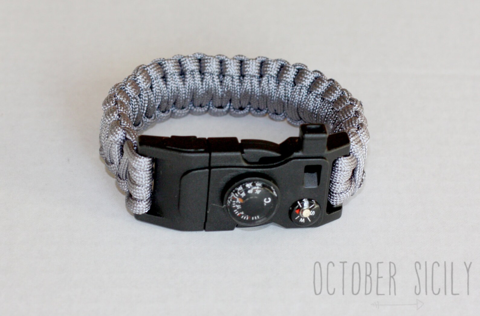 DELUXE Survival Bracelet | Flint, Fish Hook, Fish Line, Tinder, Knife ...