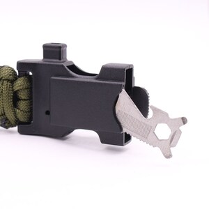 DELUXE Survival Bracelet | Flint, Fish Hook, Fish Line, Tinder, Knife ...