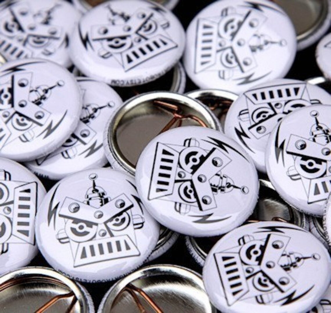 100 Custom Professionally Made 1 Inch Pinback Buttons - Etsy