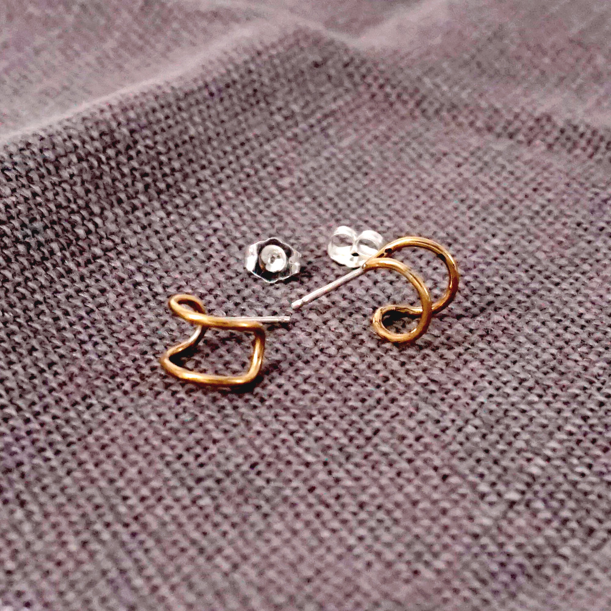 Double Round Ear Lobe Hugger Earrings | 1mm Wire Loop | 7mm Hoop ...