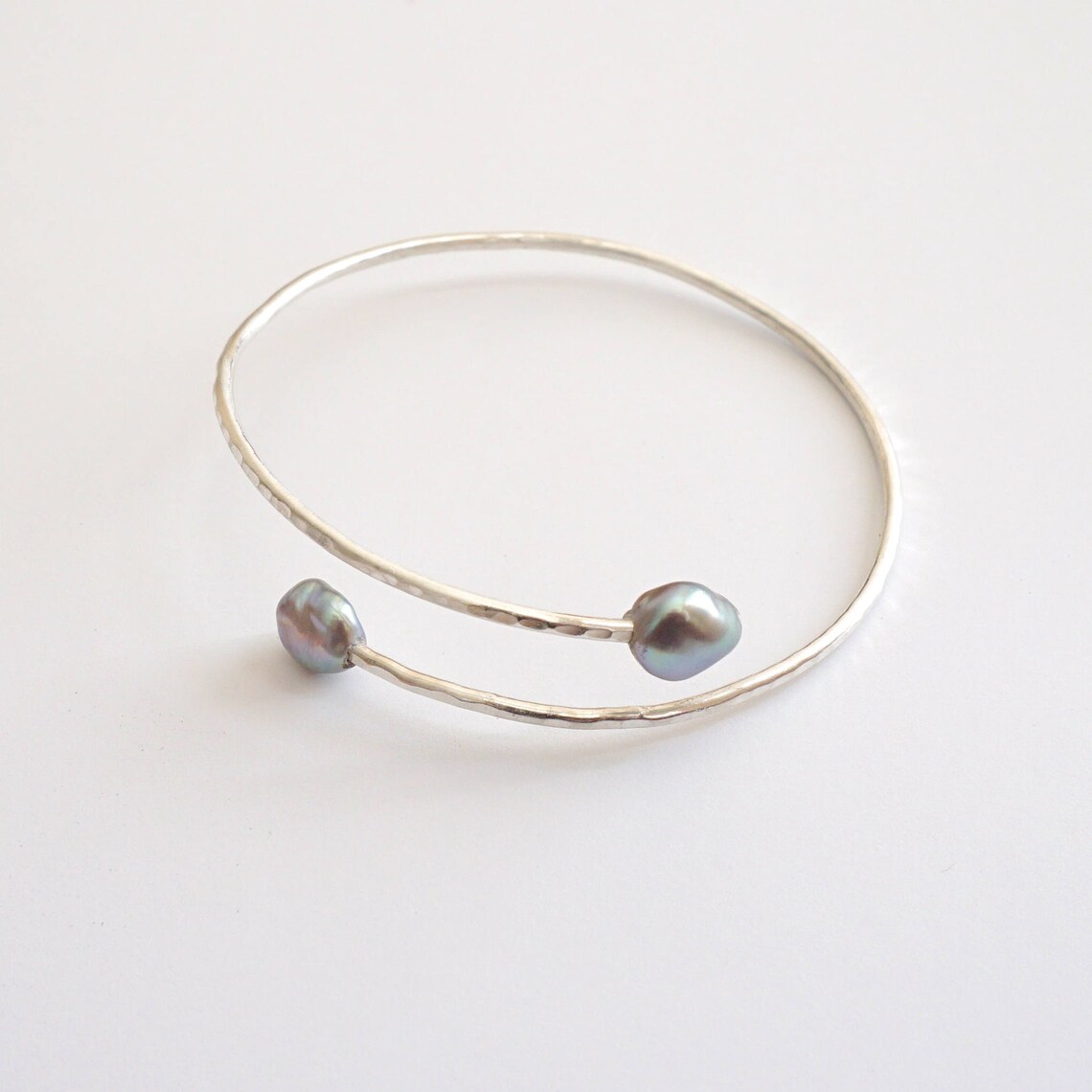Double Pearl 2mm Hammer Bangle Bracelet White or Light Grey - Etsy