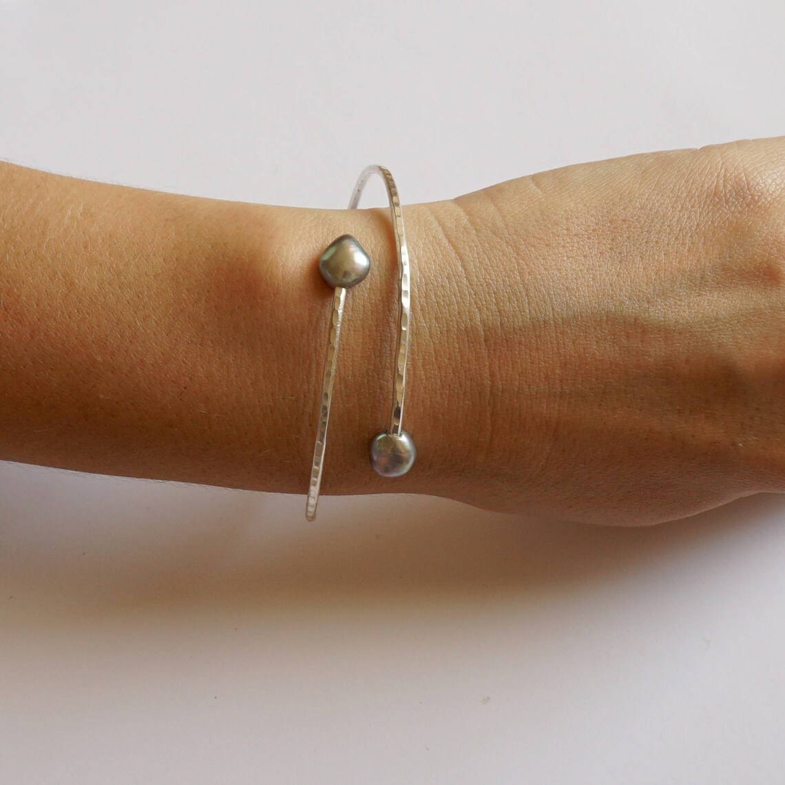 Double Pearl 2mm Hammer Bangle Bracelet White or Light Grey - Etsy